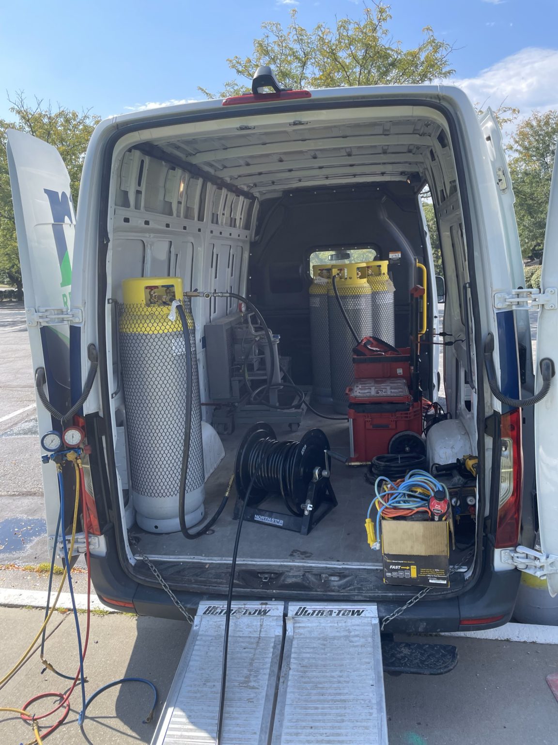 Reclamation Tech: Top-tier Refrigerant Recovery & Gas Reclamation ...